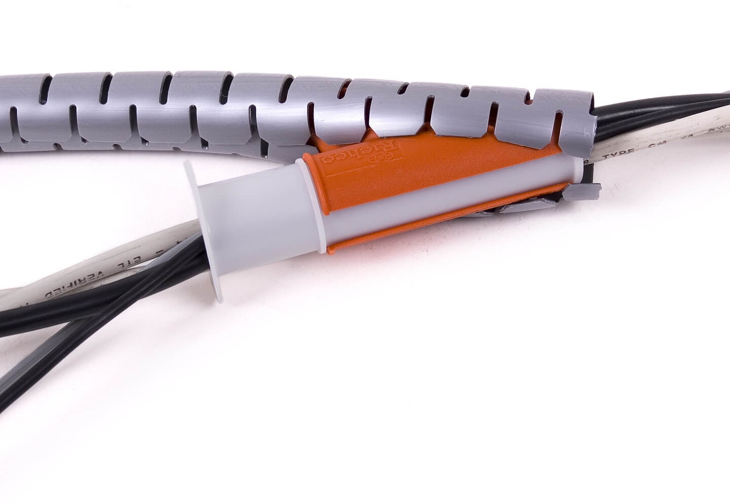 Flexibele kabelslang kopen? Eenvoudig kabels bundelen